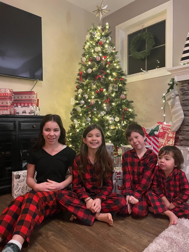 Parents Feel Seen by Viral Video of 4-Year-Old Getting Up Early on ...