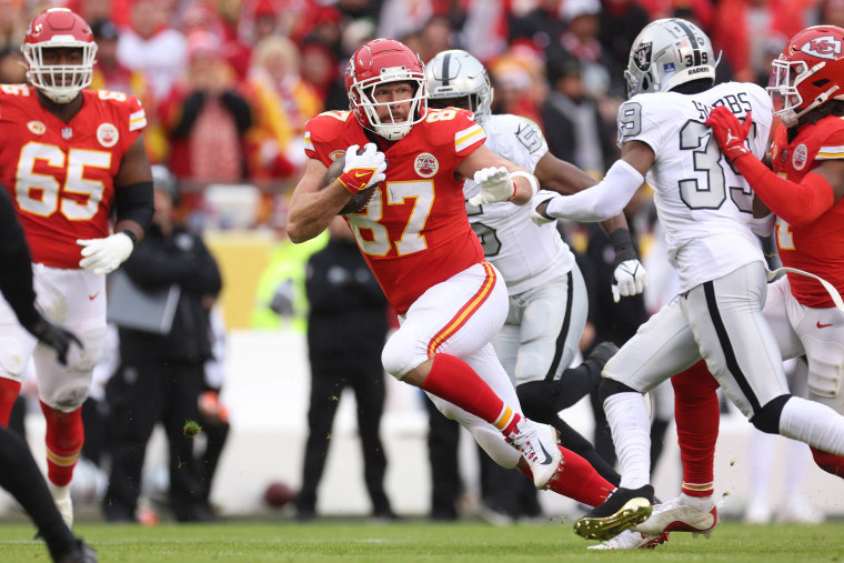 Travis Kelce Talks Slamming Helmet On The Ground During Christmas Loss