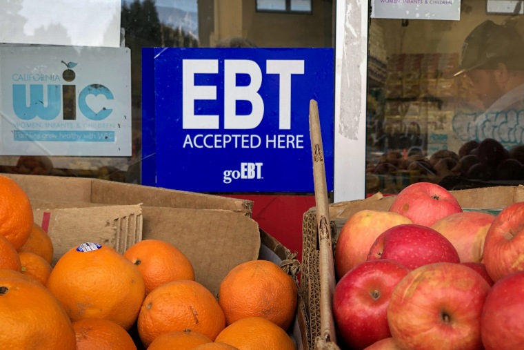 2 charged with stealing $20 million in SNAP benefits from NYC bodega