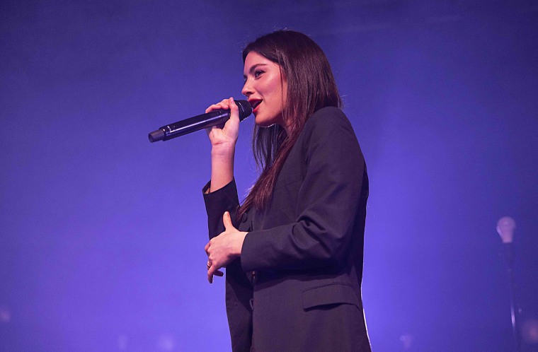 Gracie Abrams Parents: What The Singer Has Shared About Hollywood Family