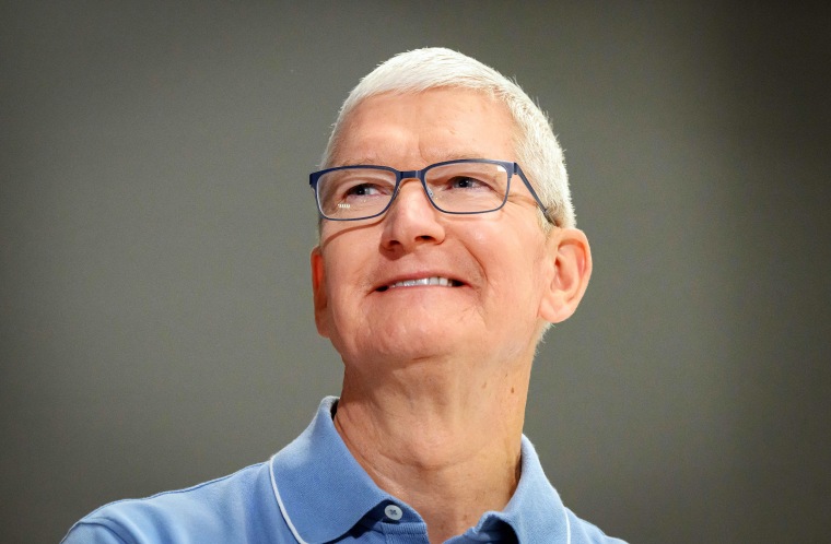 Apple CEO Tim Cook visits Shanghai amid a slowdown in China iPhone sales