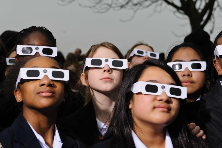 2024 total solar eclipse: When to watch today, how to view it safely ...