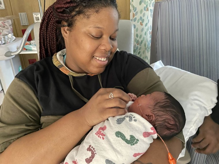 Mom Has Second Set Of Twins In Delivery Room Filled With Twins