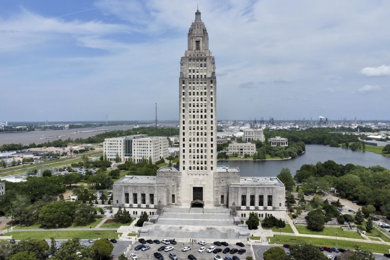 Louisiana's transgender 'bathroom bill' clears first hurdle
