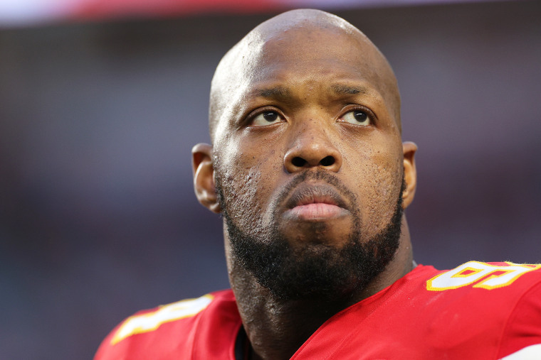 Ex-NFL star Terrell Suggs accused of threatening driver's life, showing ...