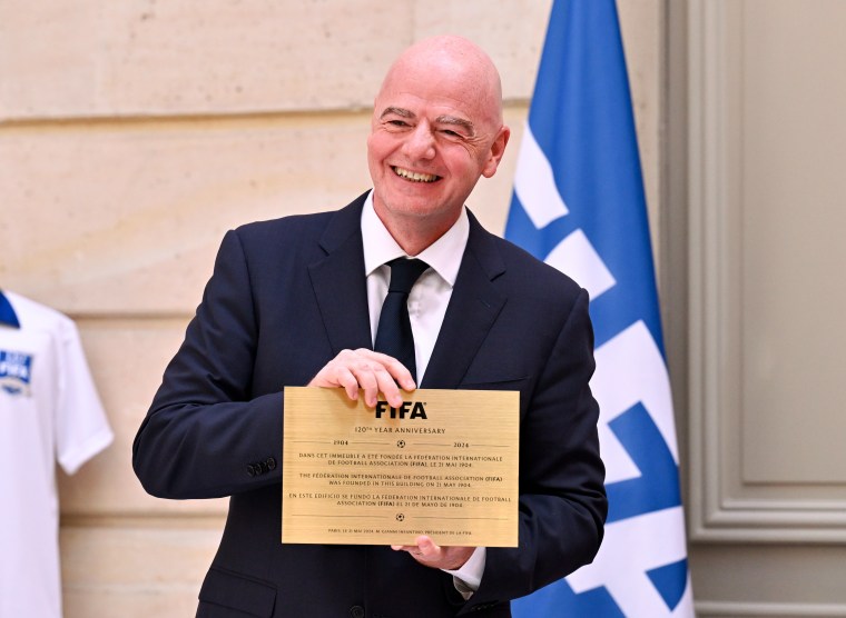 FIFA celebra su 120 aniversario en un evento especial en París