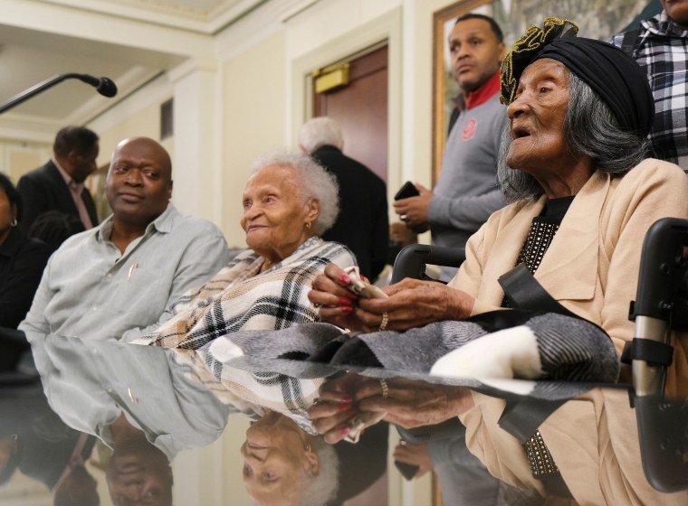 Oklahoma Supreme Court dismisses lawsuit of Tulsa Race Massacre ...