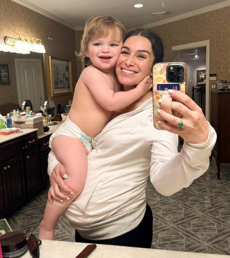 Ashley Iaconetti Has Second Son, Plans To Formula Feed: Exclusive