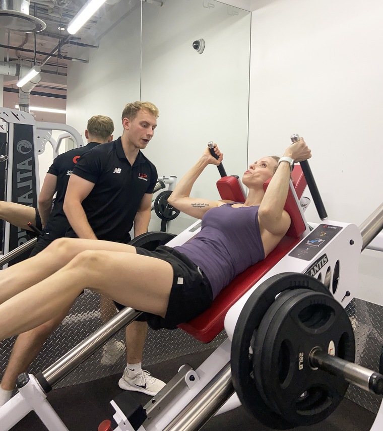 After Breast Cancer at 38, Strength Training Gets 1 Woman in Best Shape ...