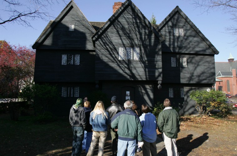10 Real Haunted Houses In America