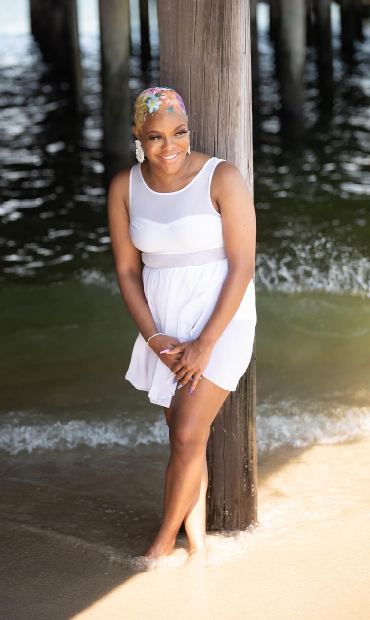 Woman With Bloating, Spotting Had Endometrial, Ovarian Cancers