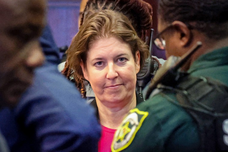 Declaran culpable de asesinato a mujer de Florida acusada de meter a su ...