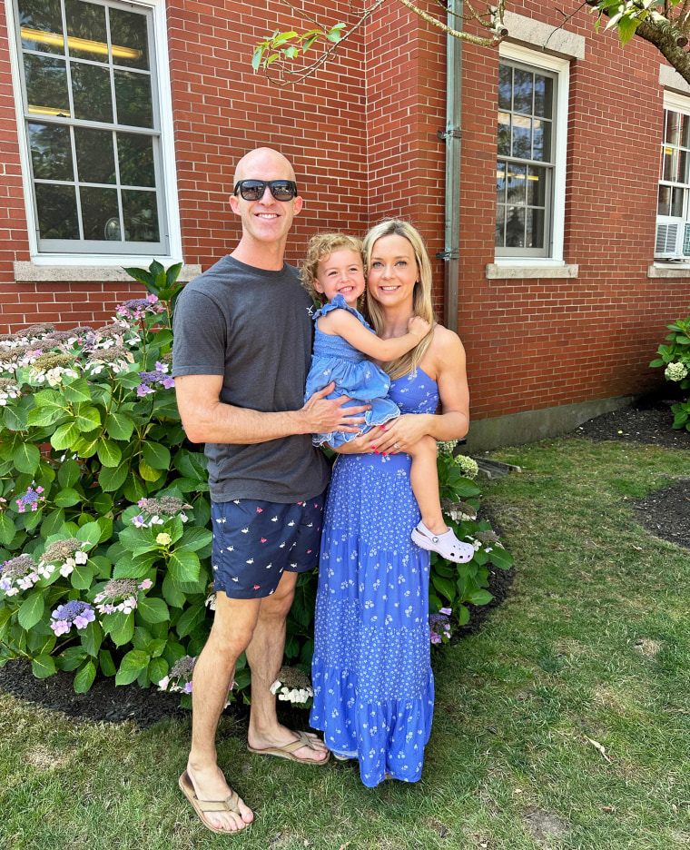 Mom Loses 50 Pounds By Walking 10,000 Steps a Day, Tracking Macros