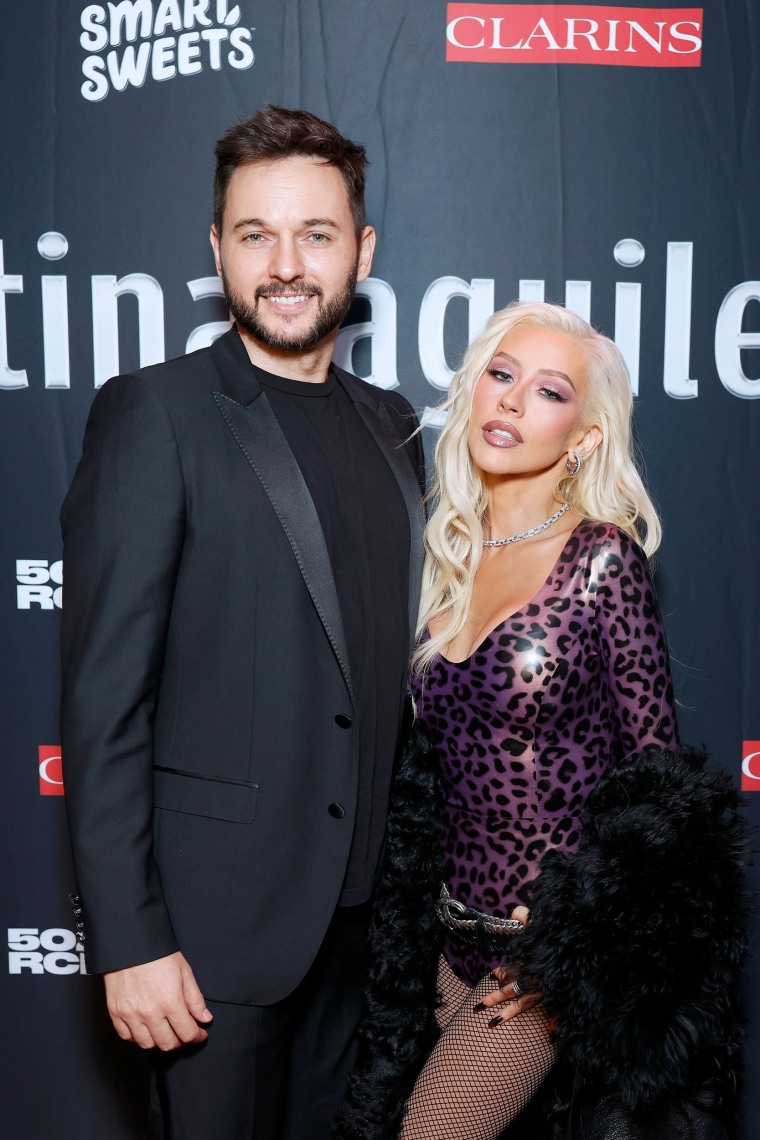Christina Aguilera Shares Rare Family Photo With Kids and Fiancé