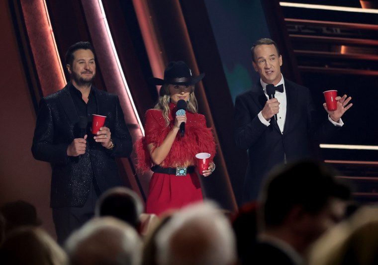 CMA Awards Recap: Biggest Moments From The Night
