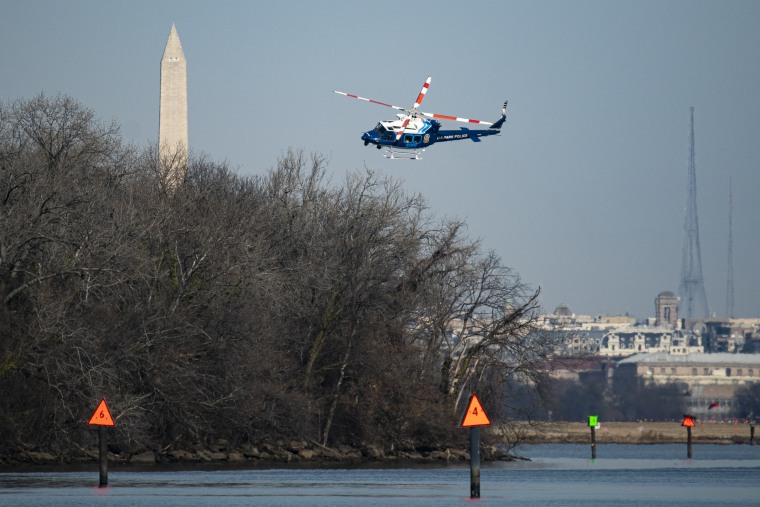 Tragedia aérea en Washington D.C.: Recuperan cajas negras del avión de ...