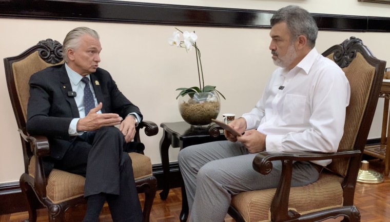 Entrevista al canciller de Costa Rica, Arnoldo André Tinoco, sobre las ...
