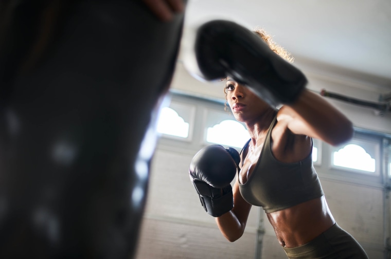 Boxing Benefits: Boxing Stance, Punches for a Full-Body Workout