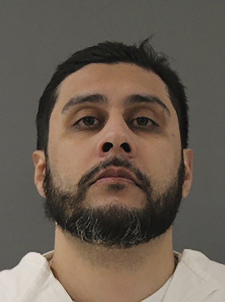 Texas ejecuta con inyección letal a un reo hispano que estranguló, apuñaló y quemó a una mujer ...