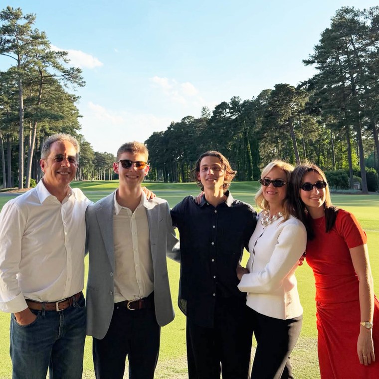 Jerry Seinfeld's Wife Jessica Seinfeld Shares Photo With 3 Kids