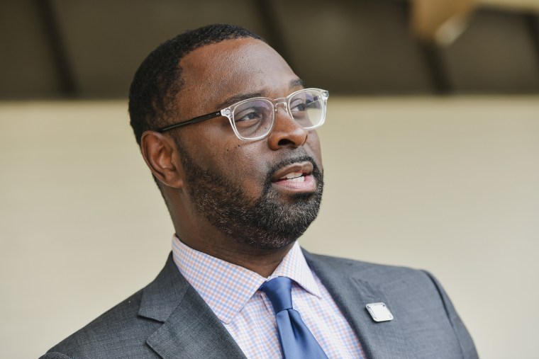 Man with Taser, tape and rope accused of stalking, trying to kidnap ...