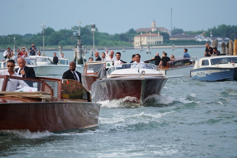 Lauren Sánchez shares first peek of wedding to Jeff Bezos in Venice ...