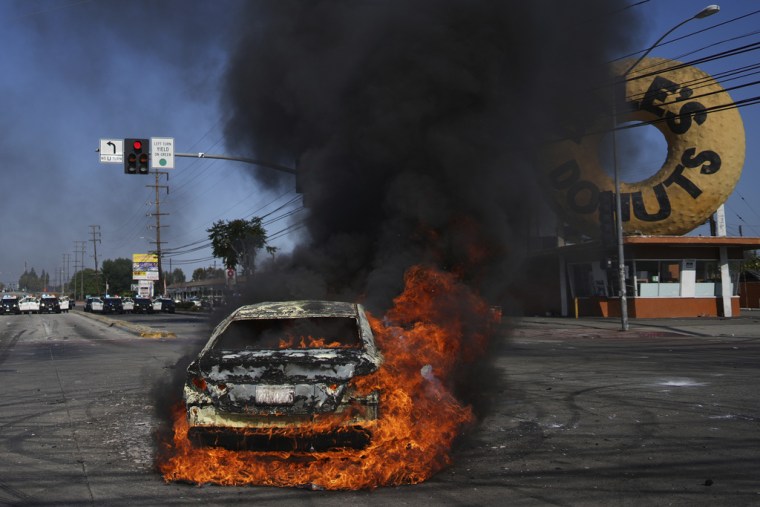 Los Ángeles: redadas desatan roces y Trump ordena mandar a la Guardia ...