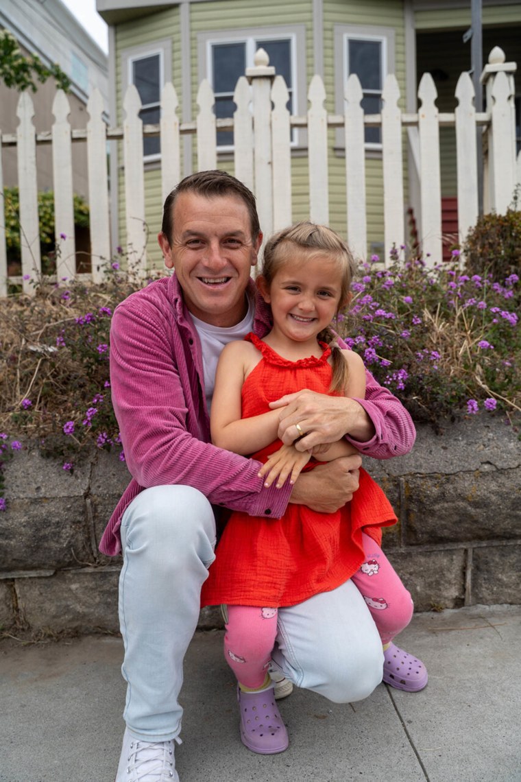 Dads are Doing Their Daughters' Hair