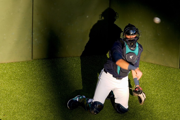 The month that turned Cal Raleigh into baseball's best home-run hitter