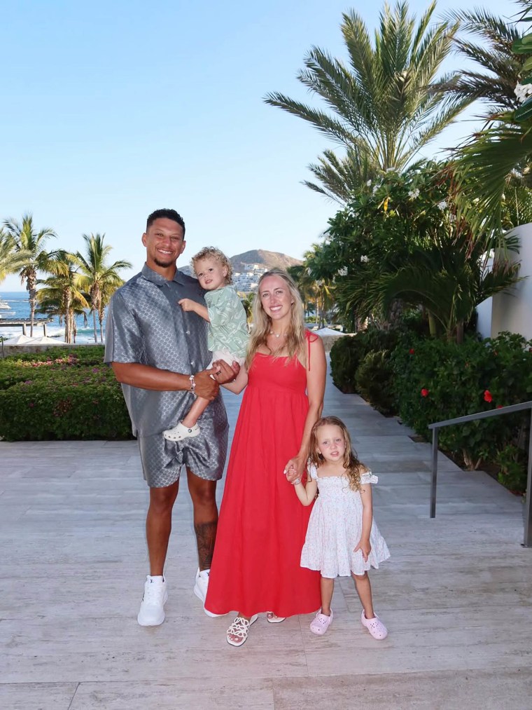 Patrick Mahomes and Wife Brittany Mahomes Share Vacation Photos