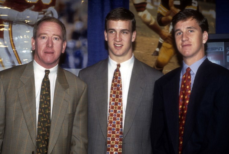 The Next Manning Qb Is Here. Can Arch Meet Sky-High Expectations?