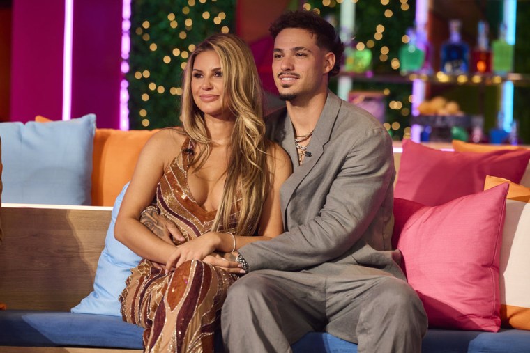 'Love Island USA' Stars Iris and Pepe Break Up
