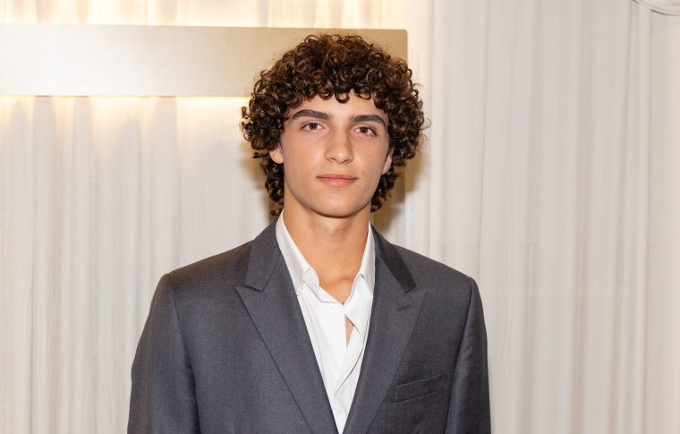 America Ferrera Reacts to Seeing Matthew McConaughey’s Son on Set