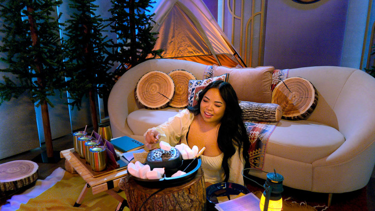 Why Did Anna Leave 'Love Is Blind' Season 9? What She Said