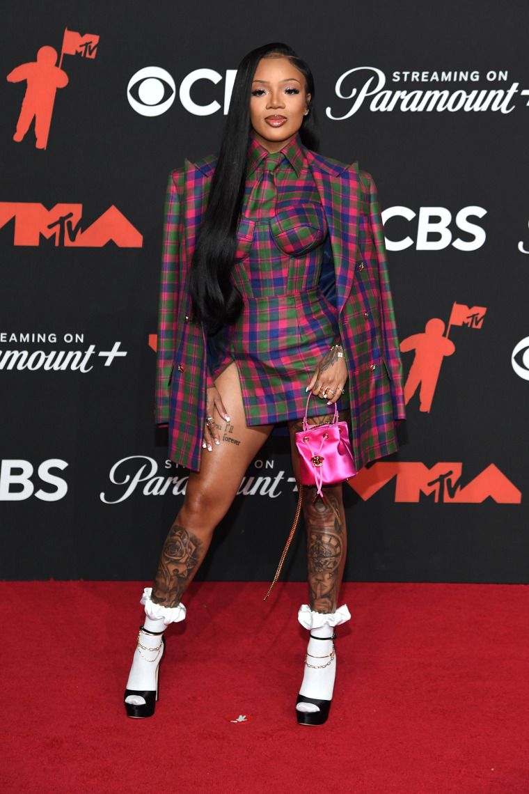 VMA Red Carpet Arrivals: See the Celebrities at the MTV Award Show