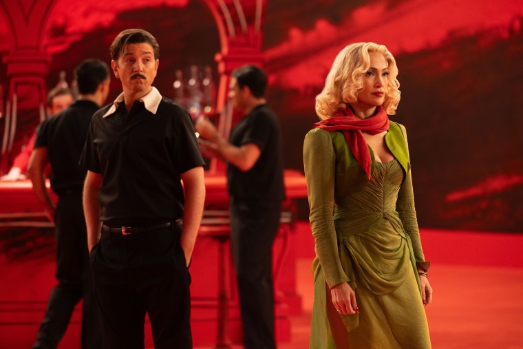 Jennifer Lopez, Diego Luna paint a tale of survival and escapism in "Kiss of the Spider Woman"