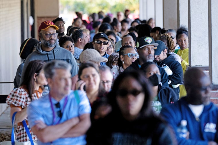 Furloughed fed says she's standing in Maryland food bank line after 21 ...