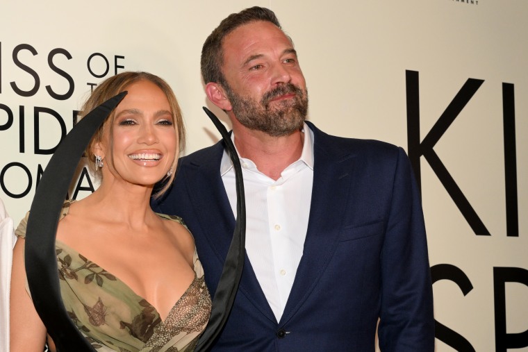 Ben Affleck and Jennifer Lopez Reunite at 'Kiss of the Spider Woman' Premiere