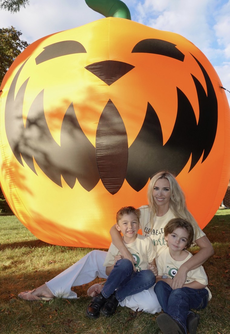 See Mom Trying to Catch 20-Foot Inflatable Pumpkin in Viral Video