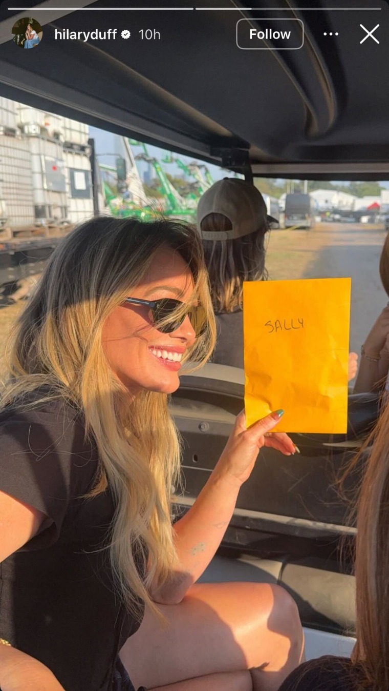 Hilary Duff Makes Surprise Appearance on Stage as Role Model's 'Sally'