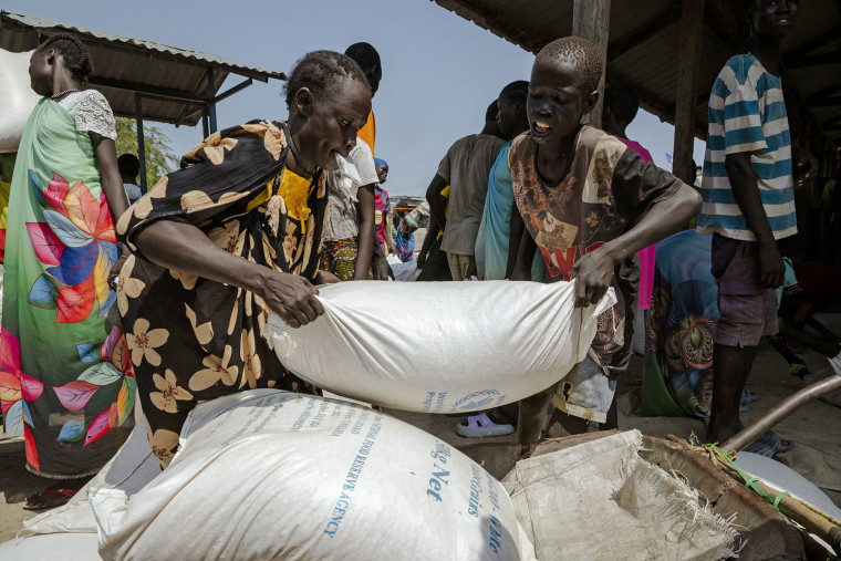 Paramilitary force pushes east in new escalation of Sudan's war