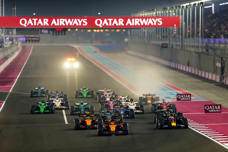 Verstappen wins Formula 1 race in Qatar as championship fight heads to ...