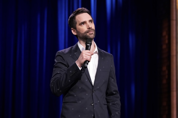 Phil Hanley on Turning Dyslexia Into Comedy: 'This Is All Material'