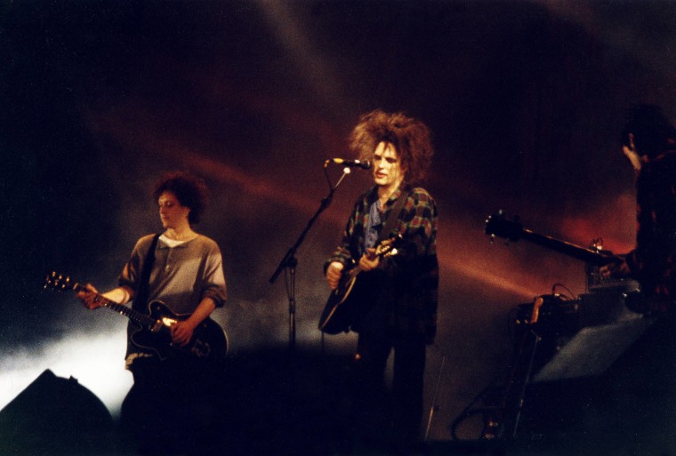 Perry Bamonte, The Cure Guitarist and Keyboardist, Dies at 65