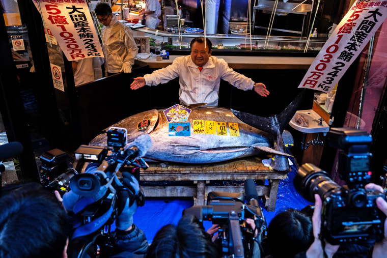 Bluefin tuna sells for record $3.2 million at year-opening auction at ...