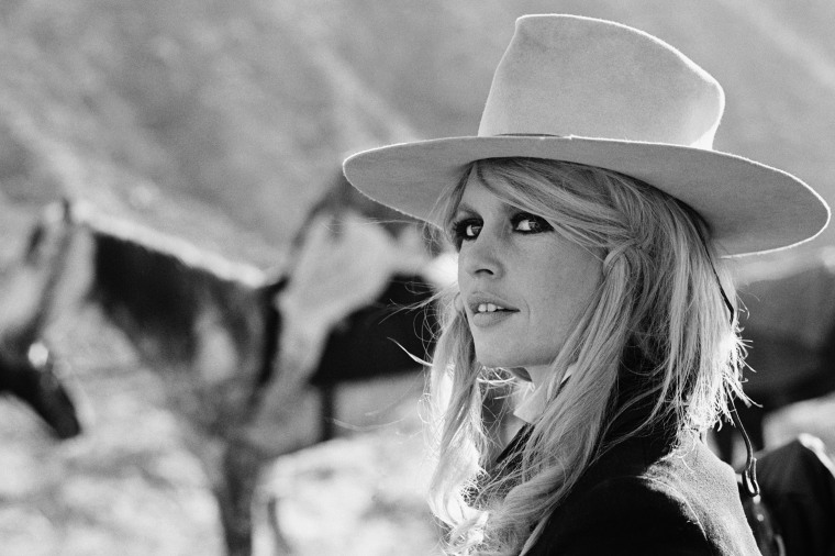 Saint-Tropez bids adieu to Brigitte Bardot with a funeral and public homage