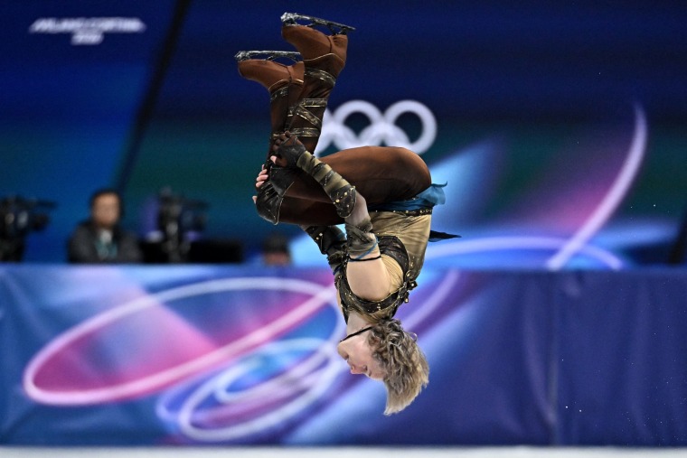 US Skating Star Ilia Malinin Leads After Near-Perfect Short Program at ...