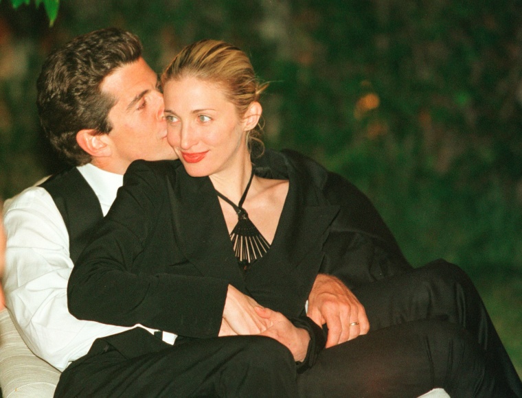 Where Did JFK Jr. and Carolyn Bessette Get Married? Inside Their Top ...