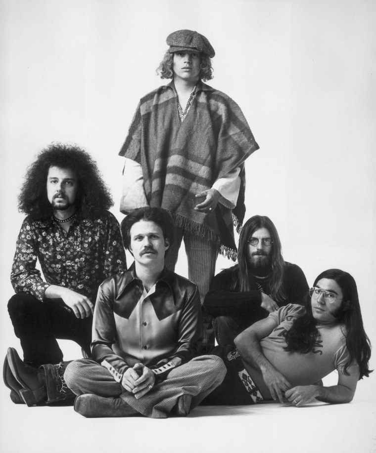 'Country' Joe McDonald, '60s rock star and proud protest counterculture ...