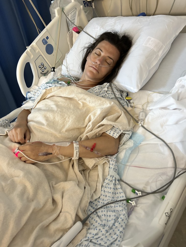 Woman Who Beat Colon Cancer 4 Times by 41 Recalls Her Early Symptoms ...